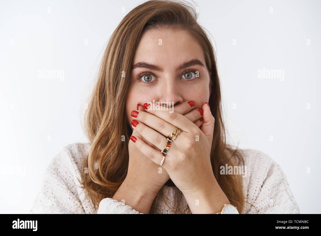Eyes widen hi-res stock photography and images - Alamy