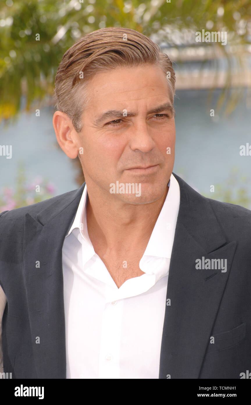 CANNES, FRANCE. May 24, 2007: George Clooney at photocall for "Ocean's ...