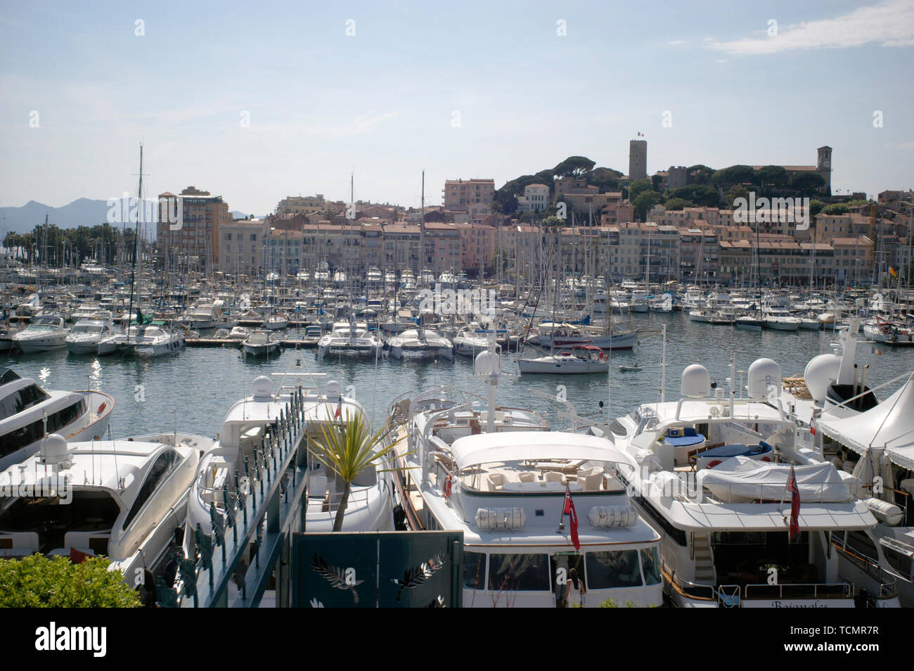 CANNES, FRANCE. May 19, 2007: General view of the harbour and old town ...