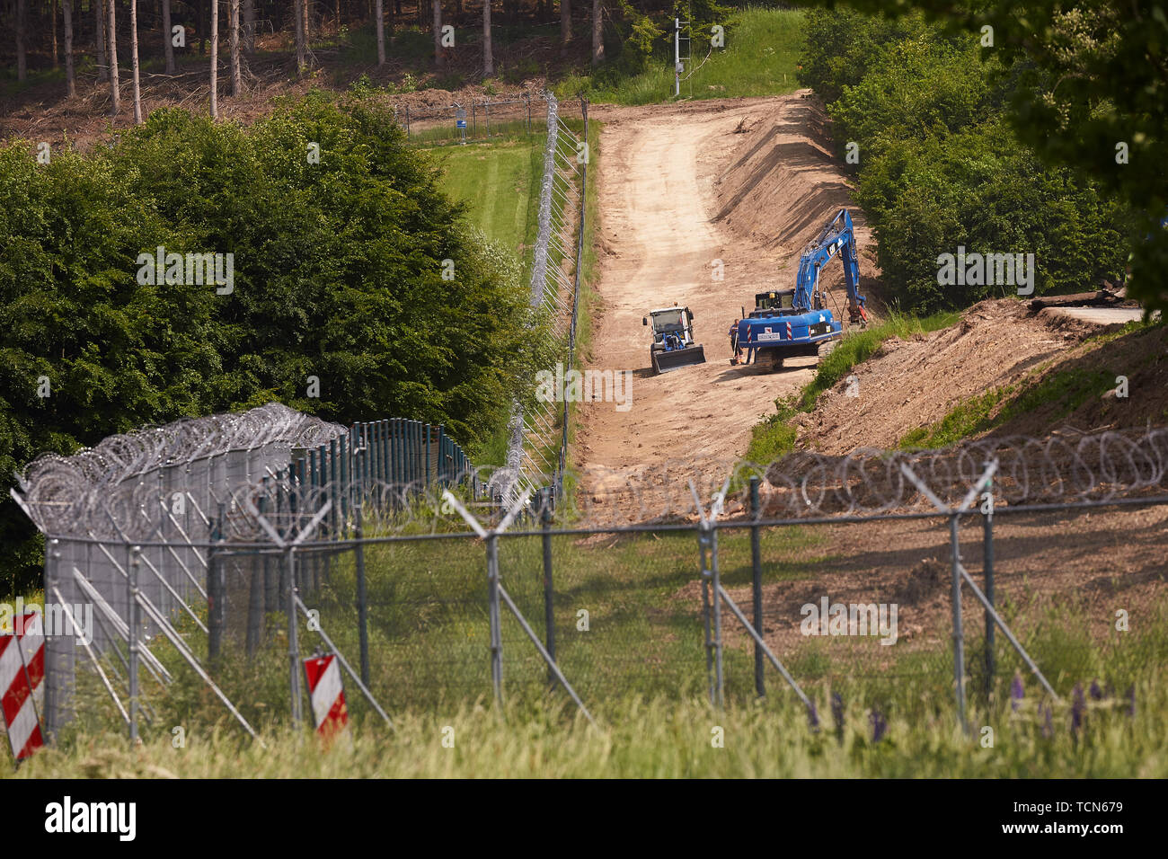 03 June 2019, Rhineland-Palatinate, Büchel: A temporary additional ...