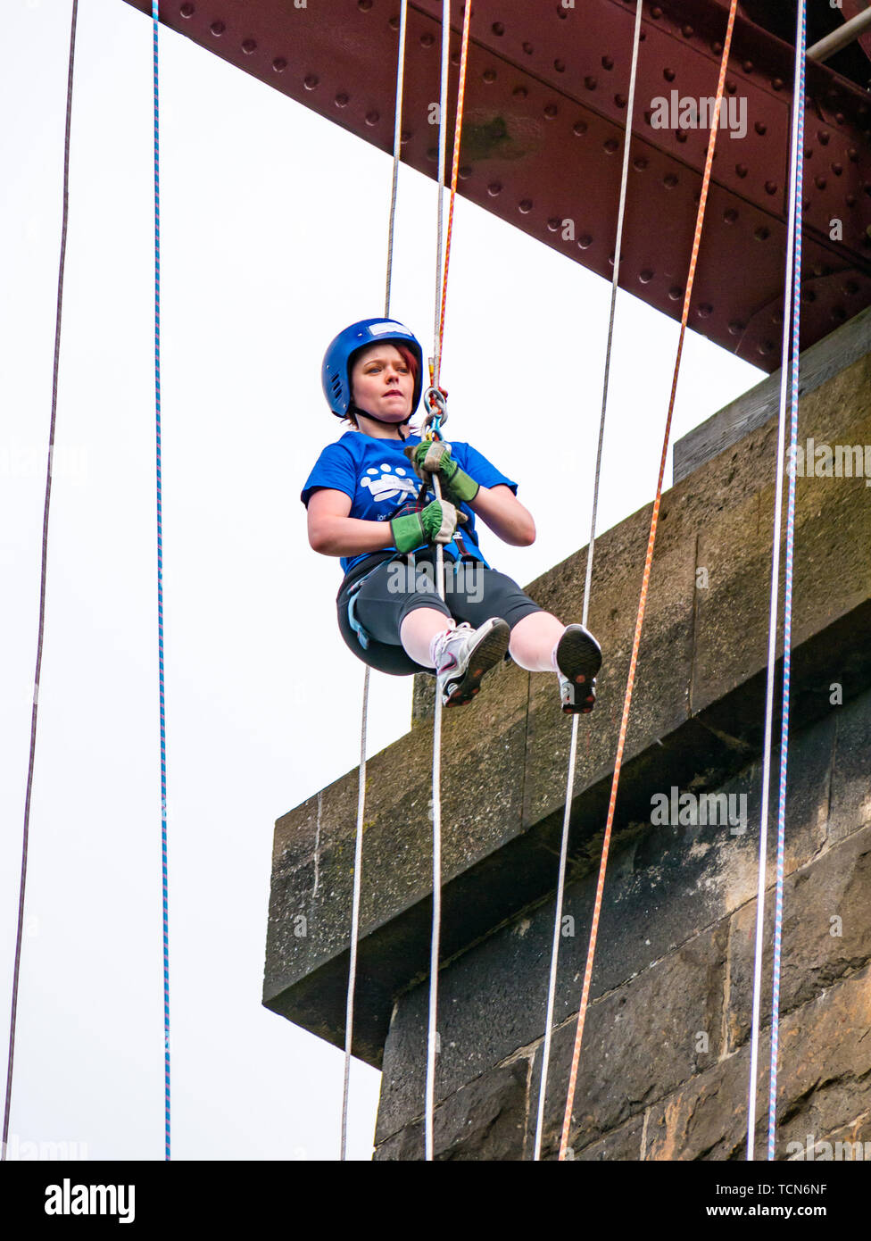 Abseiling from bridge hi-res stock photography and images - Alamy