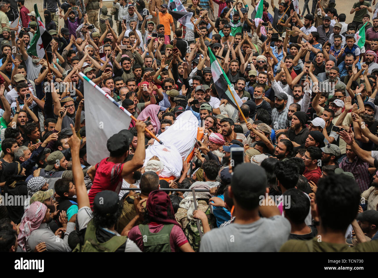 Baset al sarout hi-res stock photography and images - Alamy