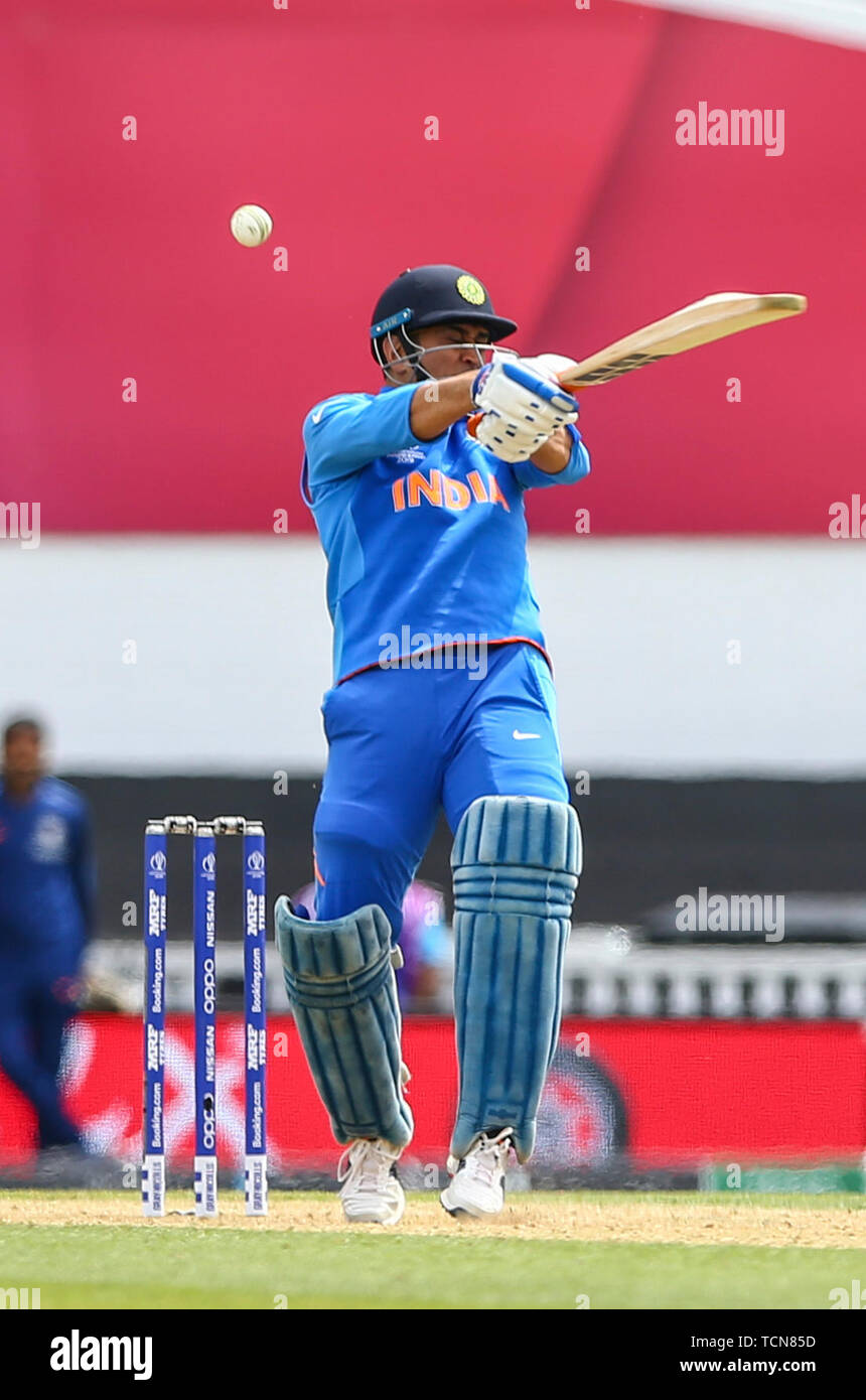 Ms dhoni 2019 world cup hi-res stock photography and images - Alamy
