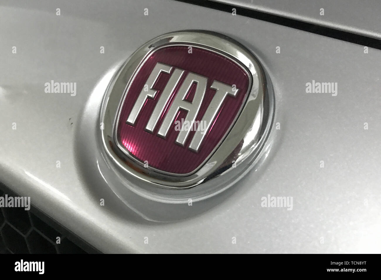 Car maker logo hi-res stock photography and images - Alamy