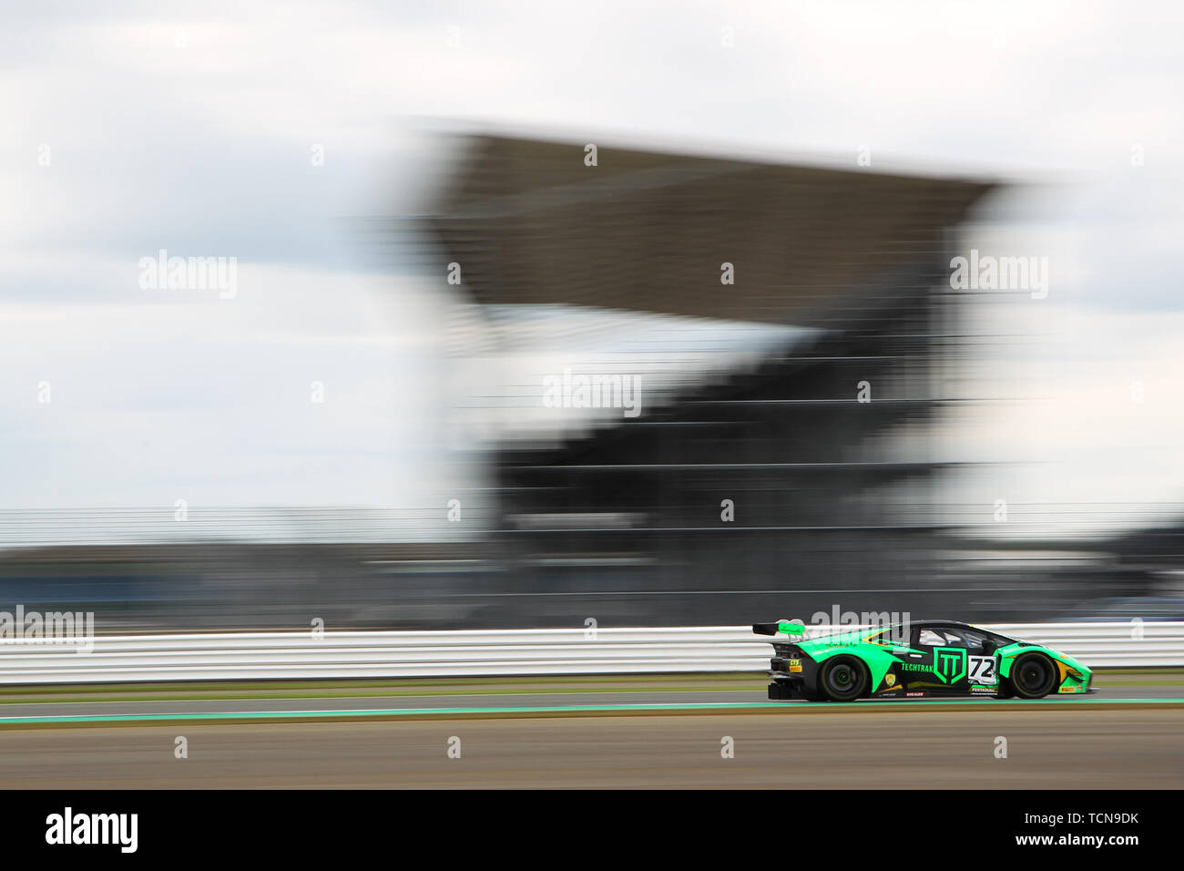 Silverstone, UK. 09th June, 2019. Barwell Motorsport Lamborghini ...