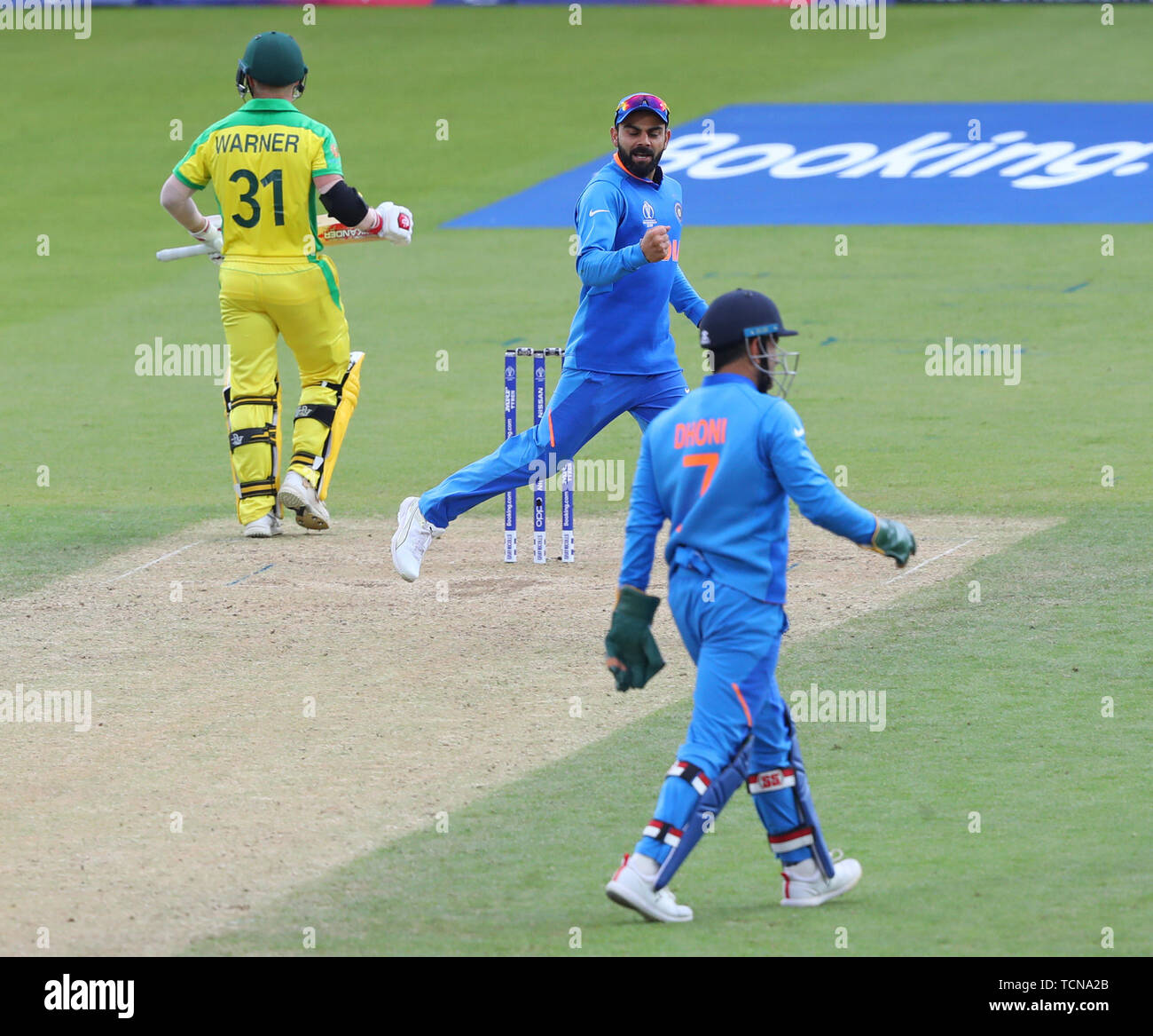 Ms dhoni 2019 world cup hi-res stock photography and images - Alamy