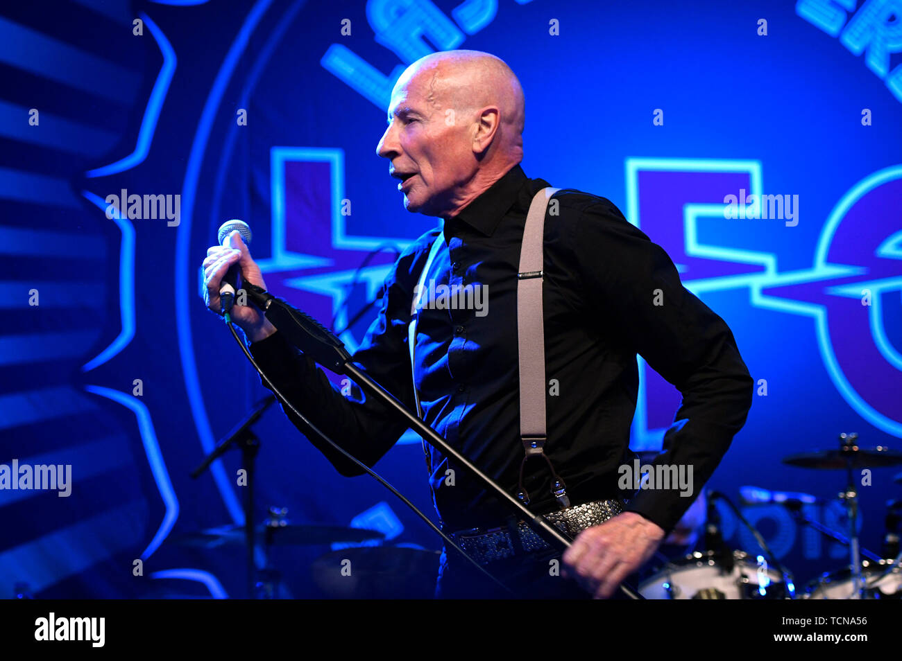 Ufo singer hi-res stock photography and images - Alamy