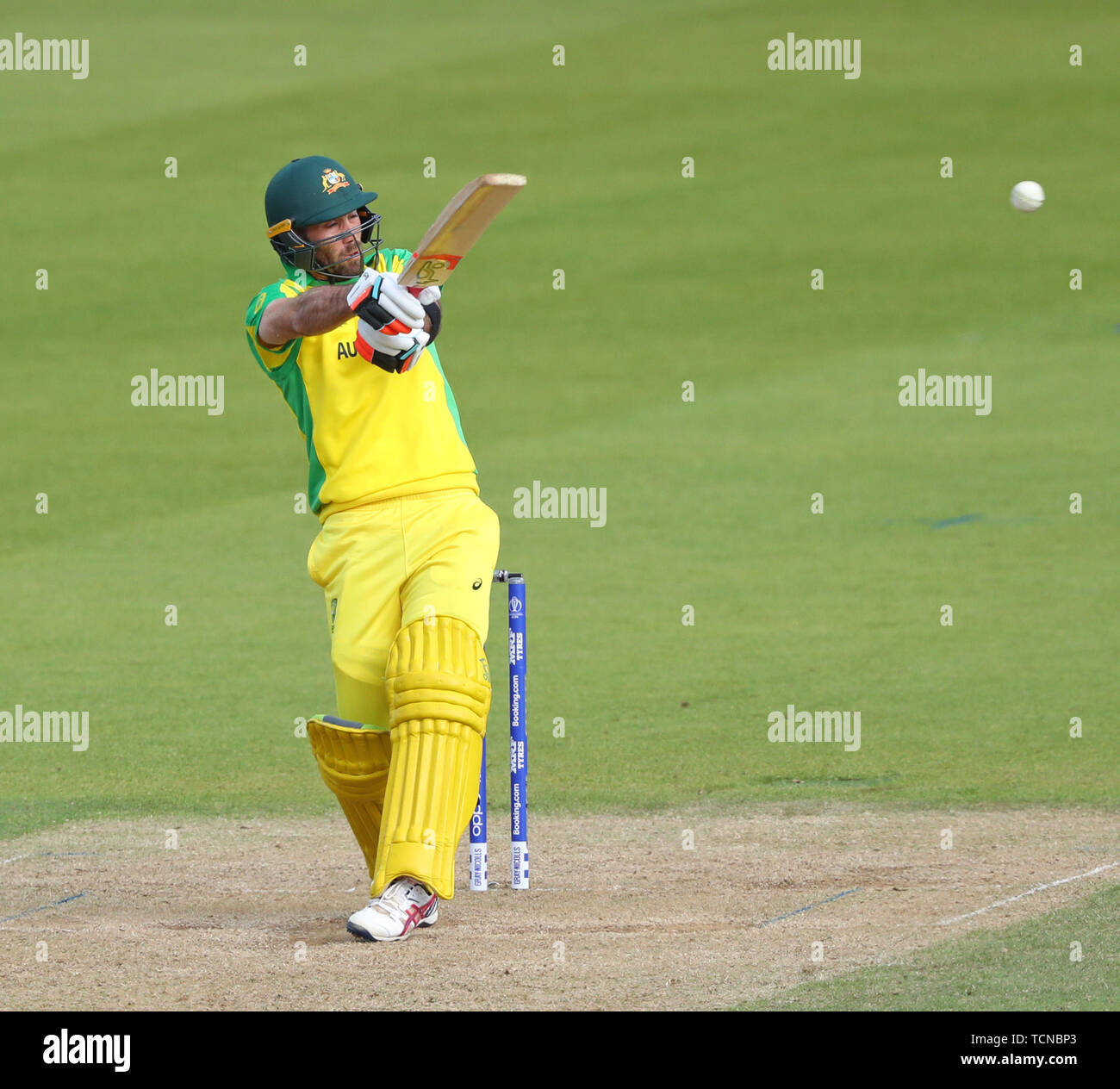 Glenn maxwell hi-res stock photography and images - Alamy