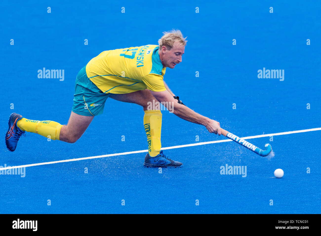 London, UK. 09th Jun, 2019. ZALEWSKI Aran (C) of Australia in action ...