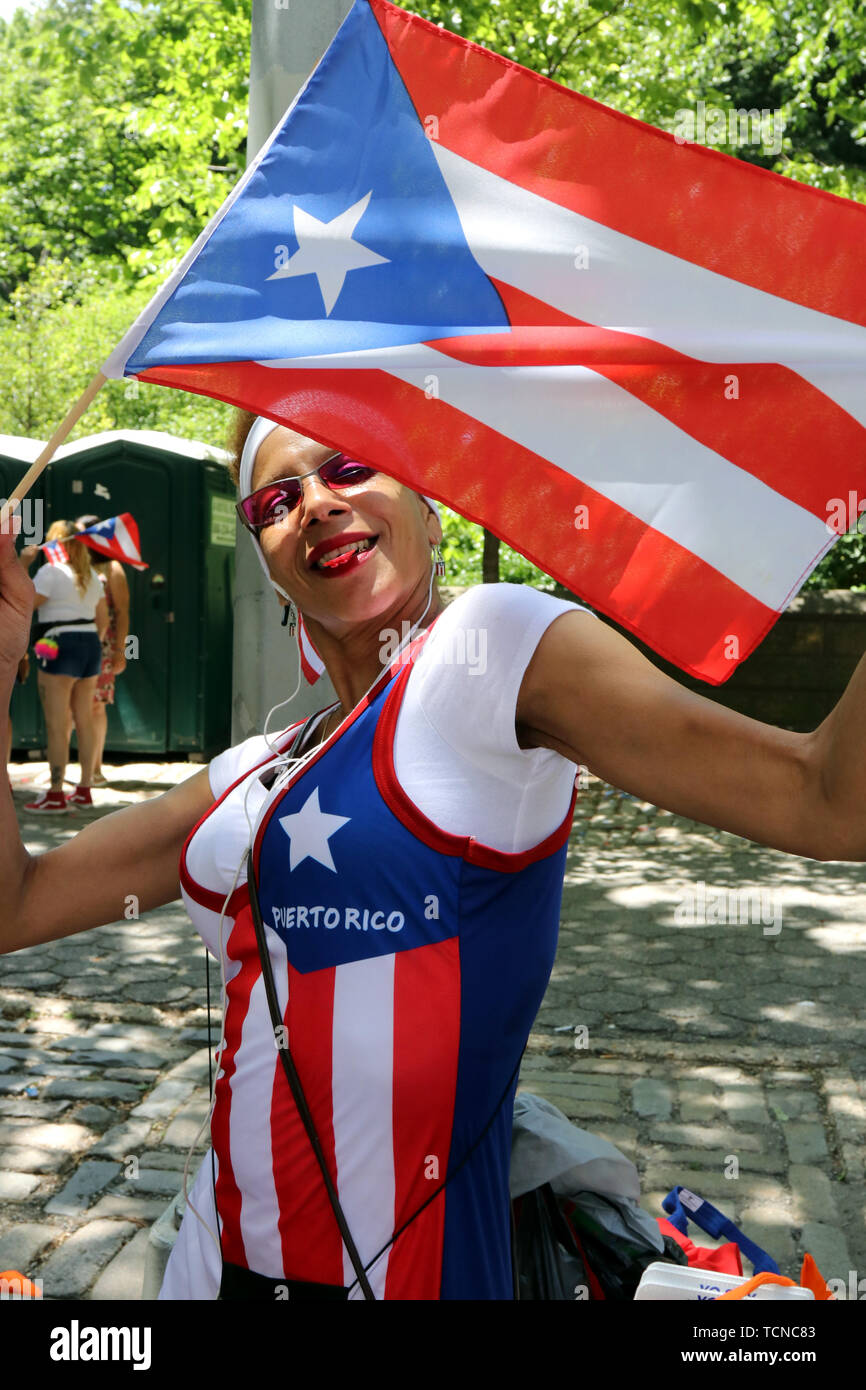 Puerto rican immigrants hi-res stock photography and images - Alamy