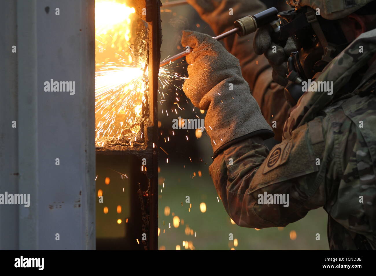 Paratroopers assigned to 37th Brigade Engineer Battalion, 2nd Brigade ...