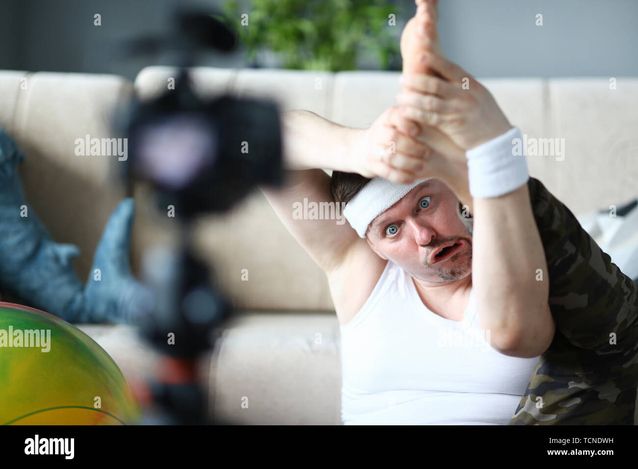 Ridiculous face hi-res stock photography and images - Alamy