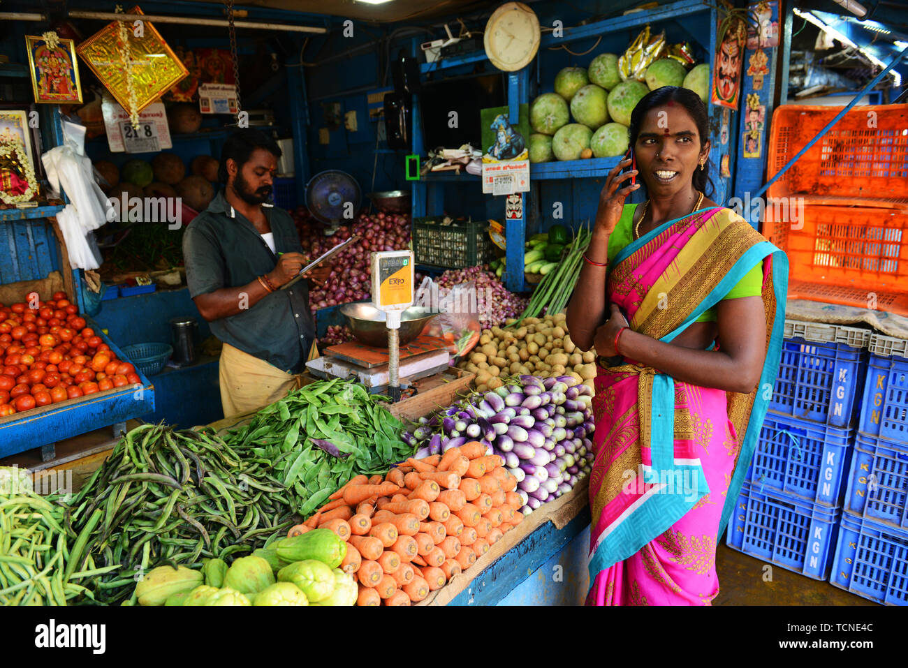 The colorful market in Chidambaram, India Stock Photo - Alamy