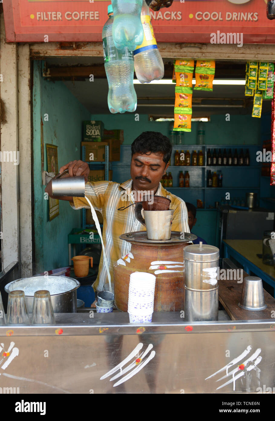 Tamil nadu tea shop hi-res stock photography and images - Alamy