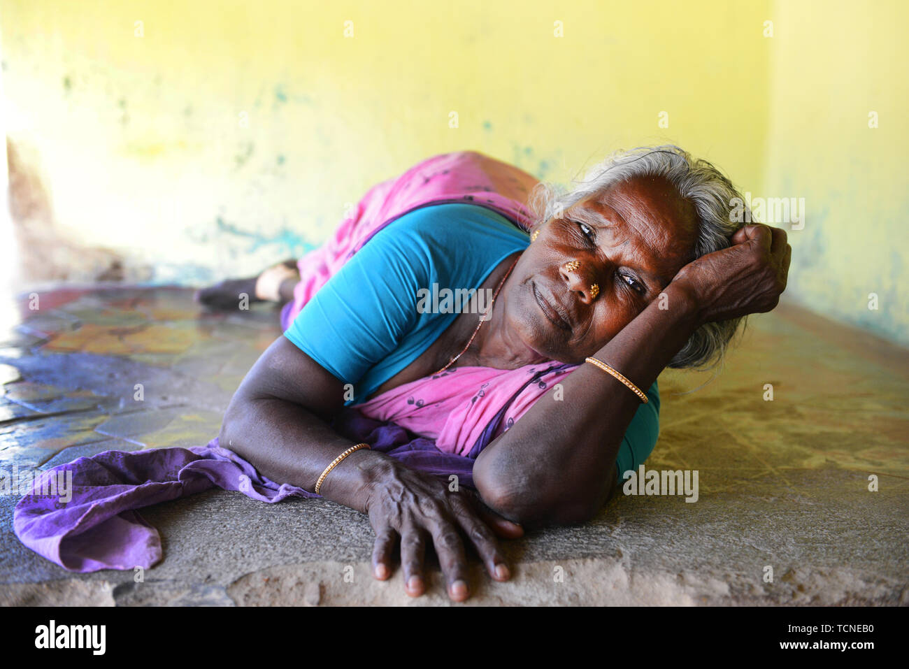 Home life in india hi-res stock photography and images - Alamy