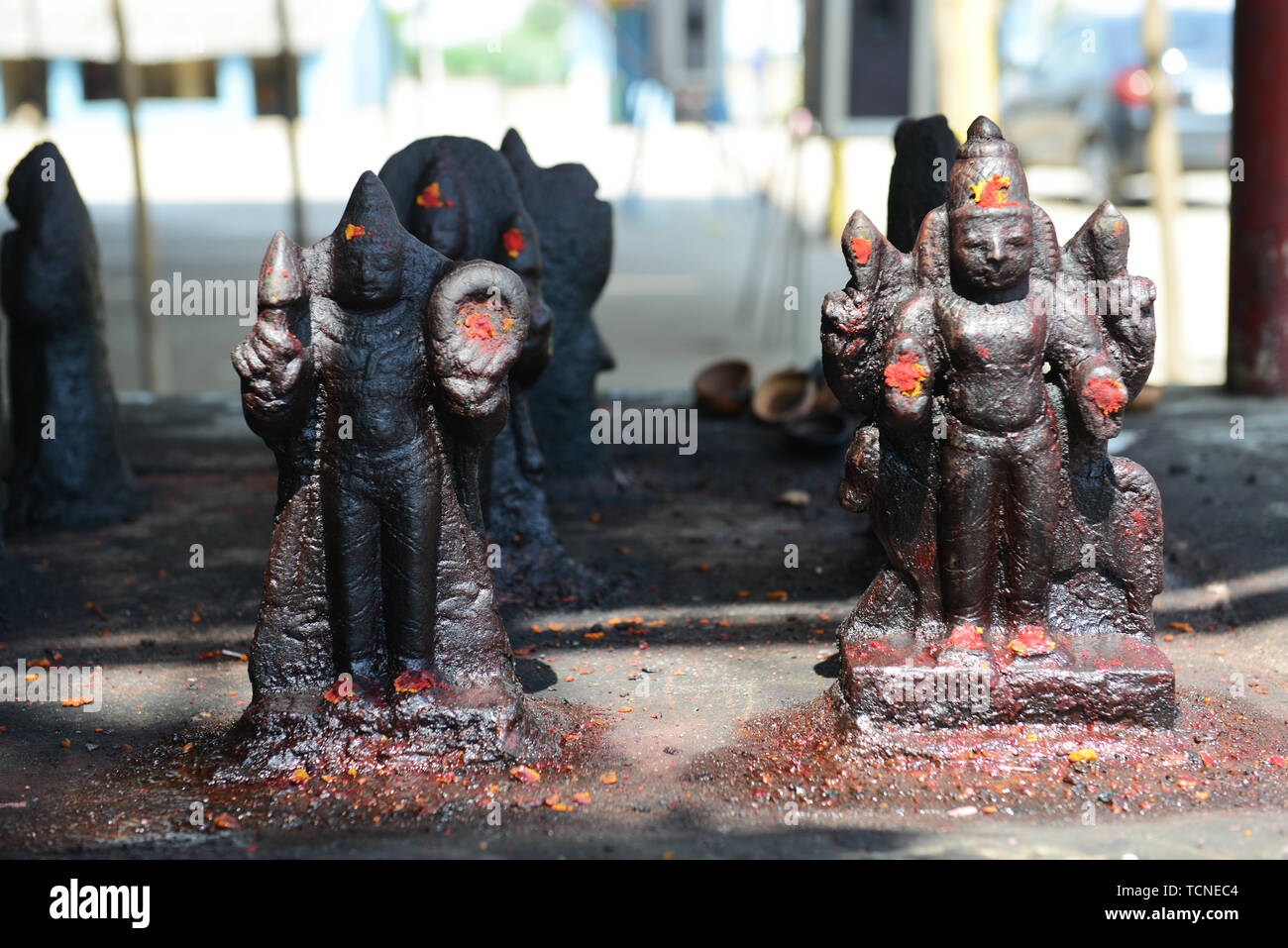Deities statues at the Shri Koothandavar temple in Koovagam, Tamil Nadu ...