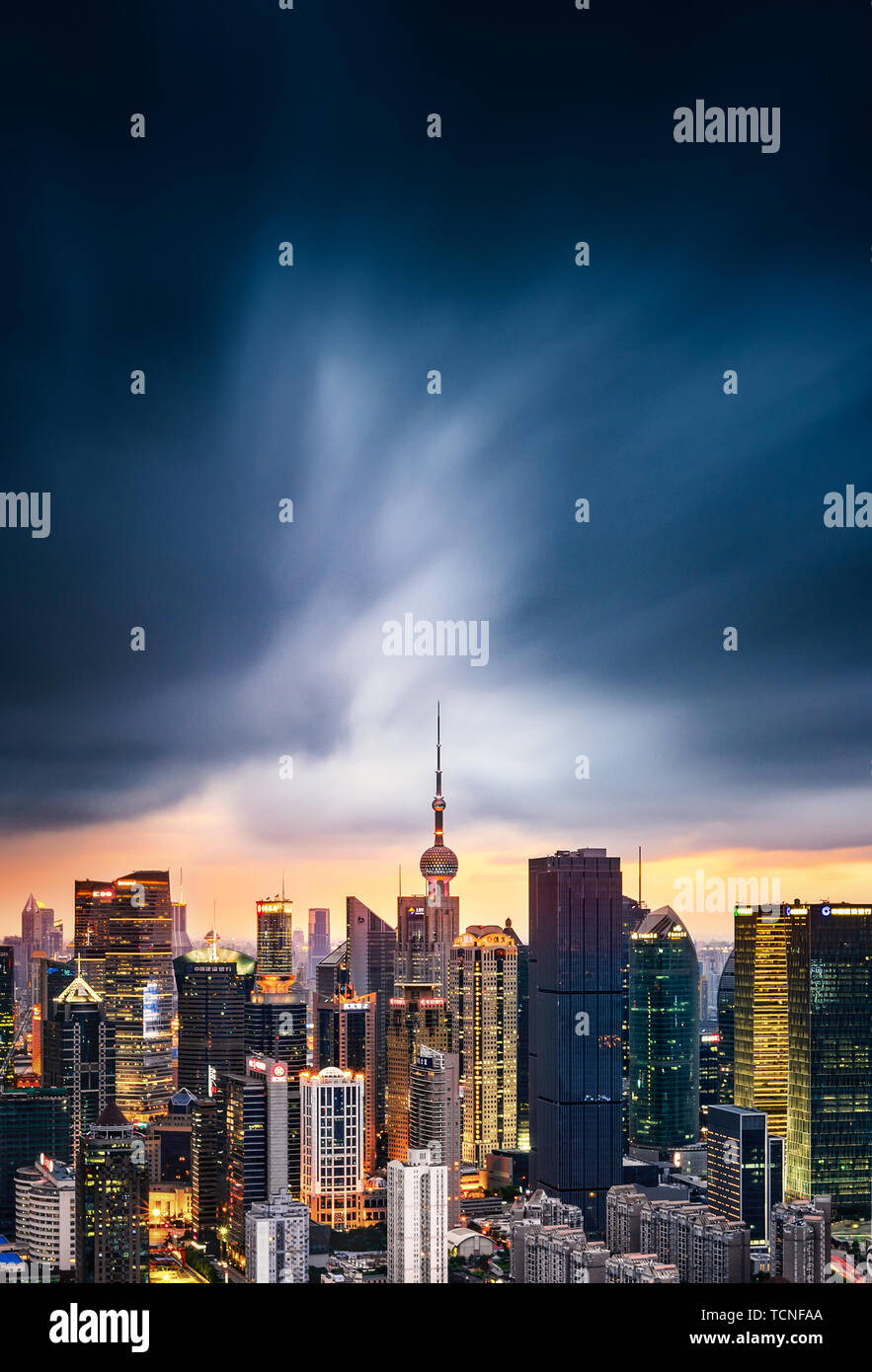 High rise apartments in shanghai hi-res stock photography and images ...