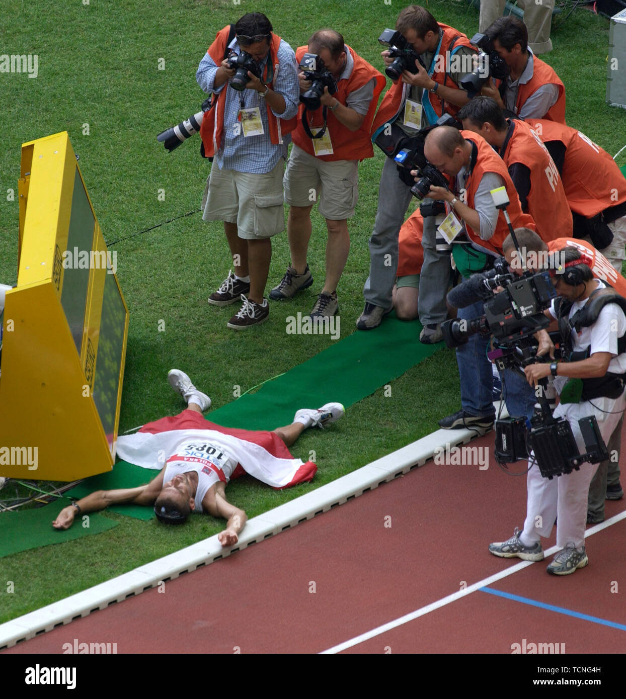 50 km walk hi-res stock photography and images - Alamy