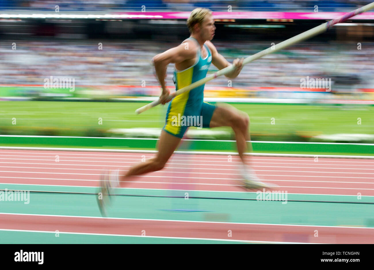 Pole Vaulter Run High Resolution Stock Photography and Images - Alamy