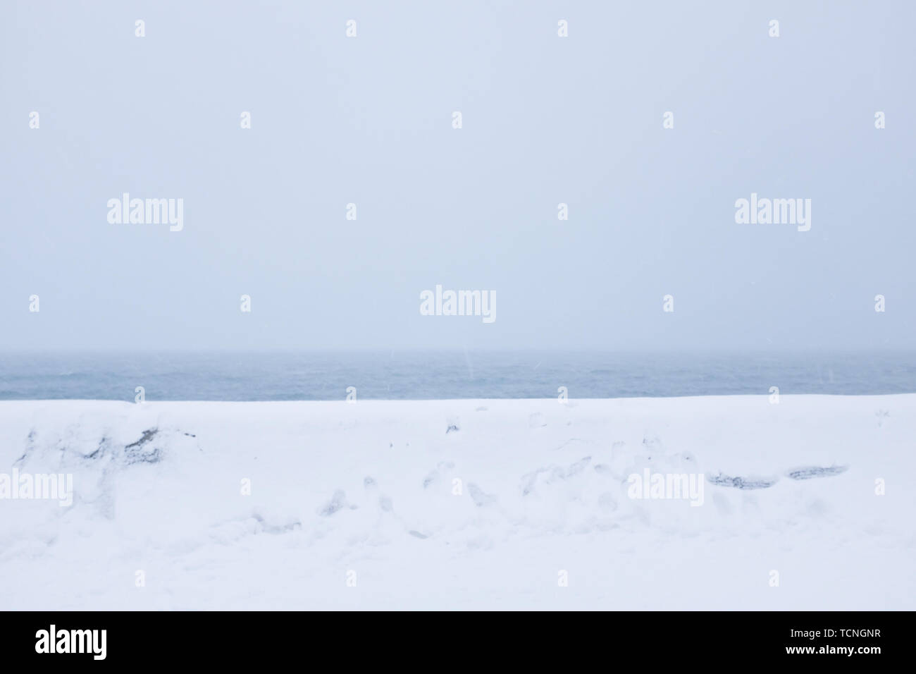 Seaside snowing hi-res stock photography and images - Alamy