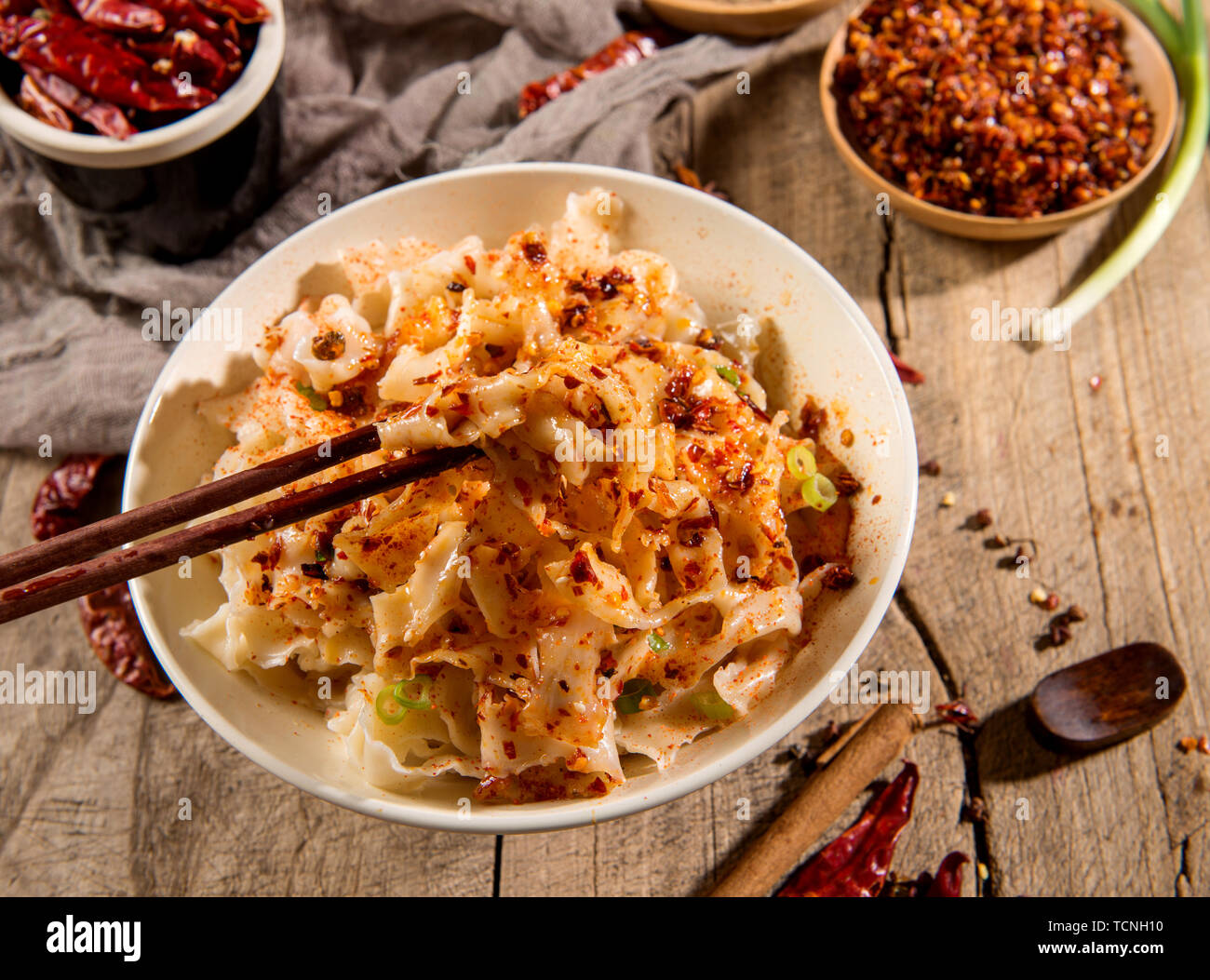 Oil splashed noodles noodles pasta hi-res stock photography and images ...