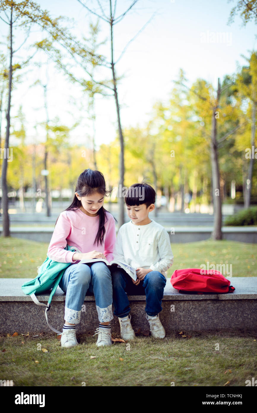 Chinese girl 12 years hi-res stock photography and images - Alamy