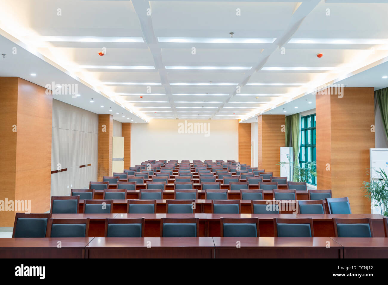 A large empty conference room Stock Photo - Alamy