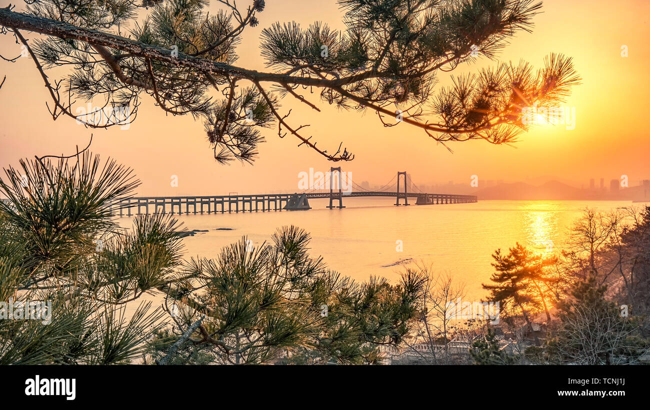 Cross sea hi-res stock photography and images - Alamy
