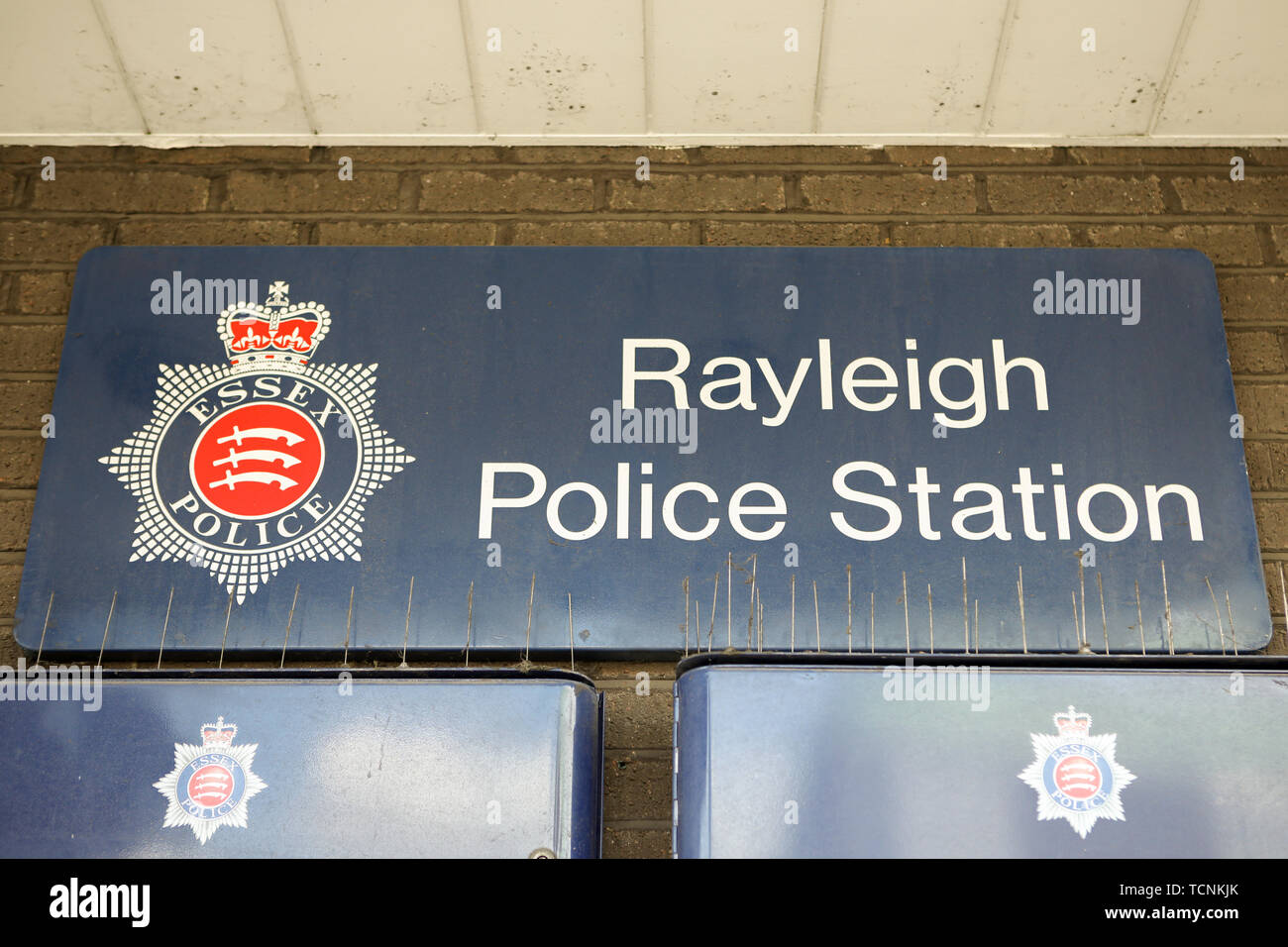 Police station front desk uk hi-res stock photography and images - Alamy