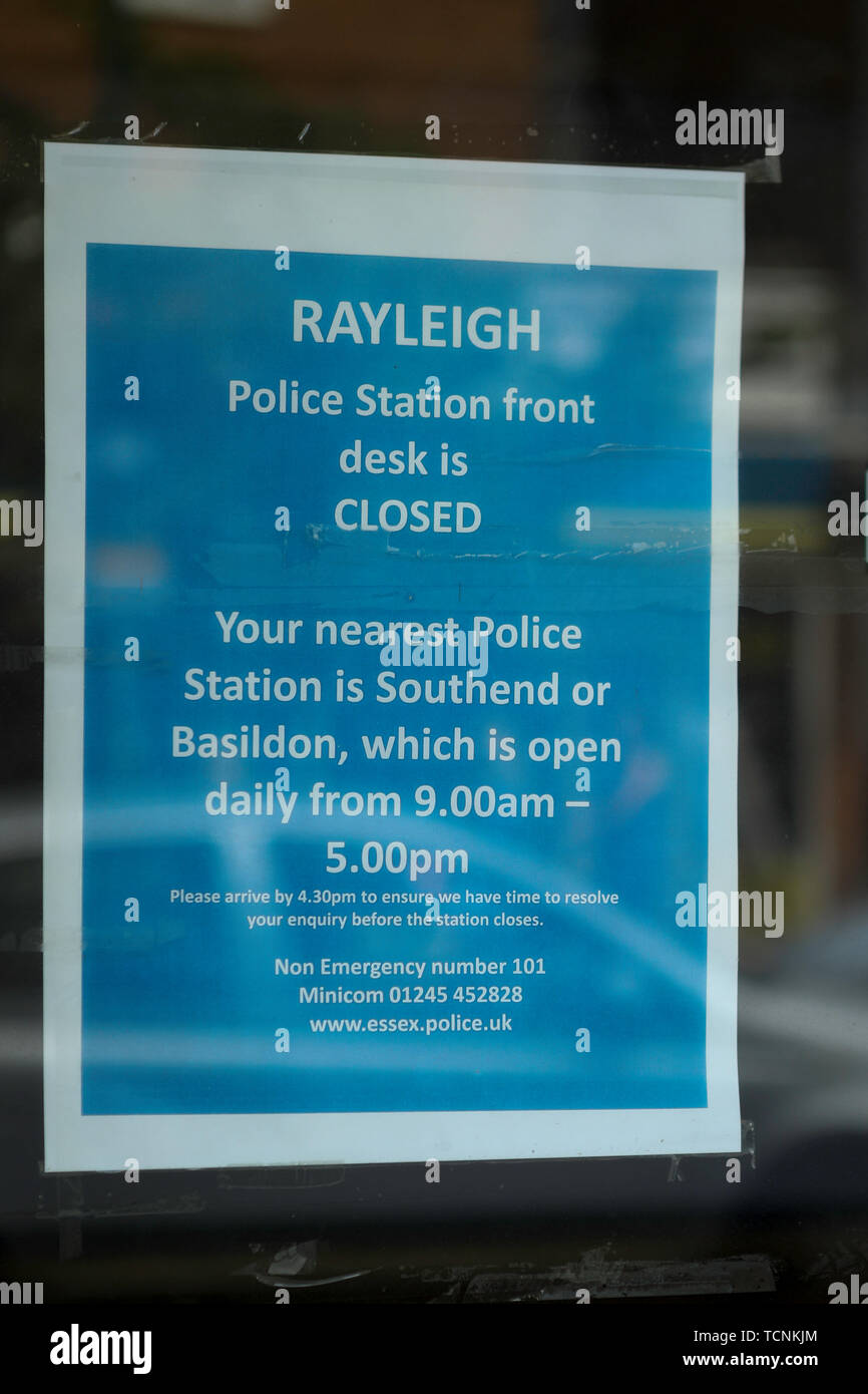 Police station front desk uk hi-res stock photography and images - Alamy