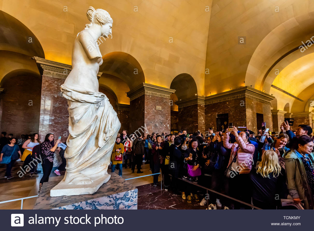 Venus De Milo Statue Stock Photos & Venus De Milo Statue Stock Images ...