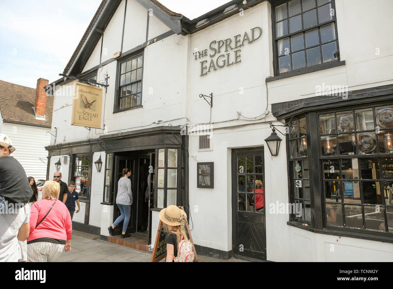 Rayleigh, Essex, UK. The Spread Eagle public house in Rayleigh High ...