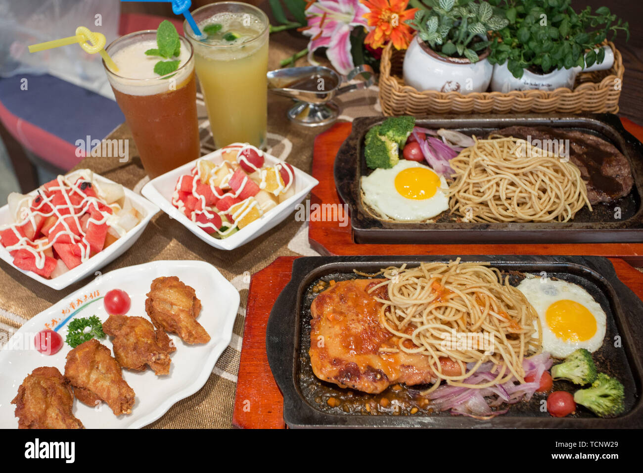 Food Menu, Restaurant Menu, Group Purchase Menu Stock Photo - Alamy
