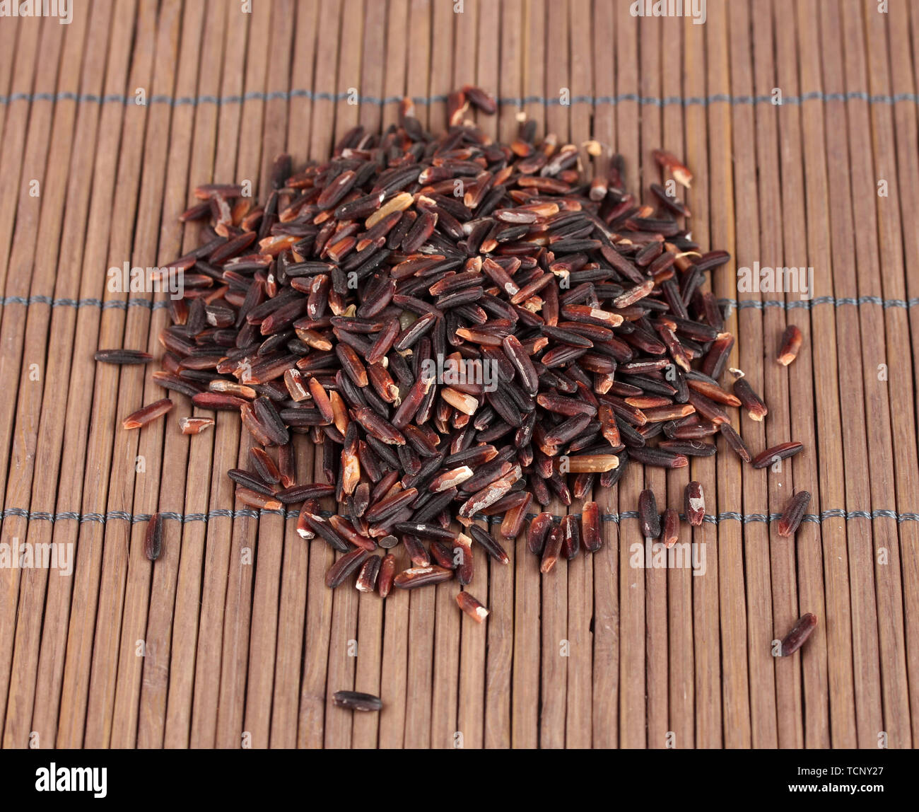 black rice on bamboo mat Stock Photo - Alamy