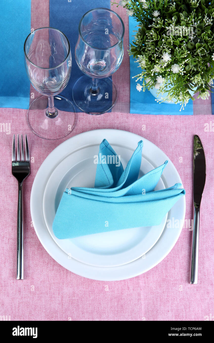 Table setting festive table Stock Photo - Alamy