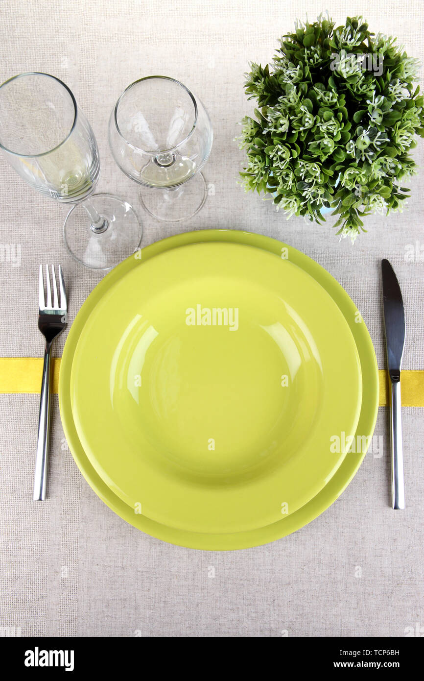 Table setting festive table Stock Photo - Alamy