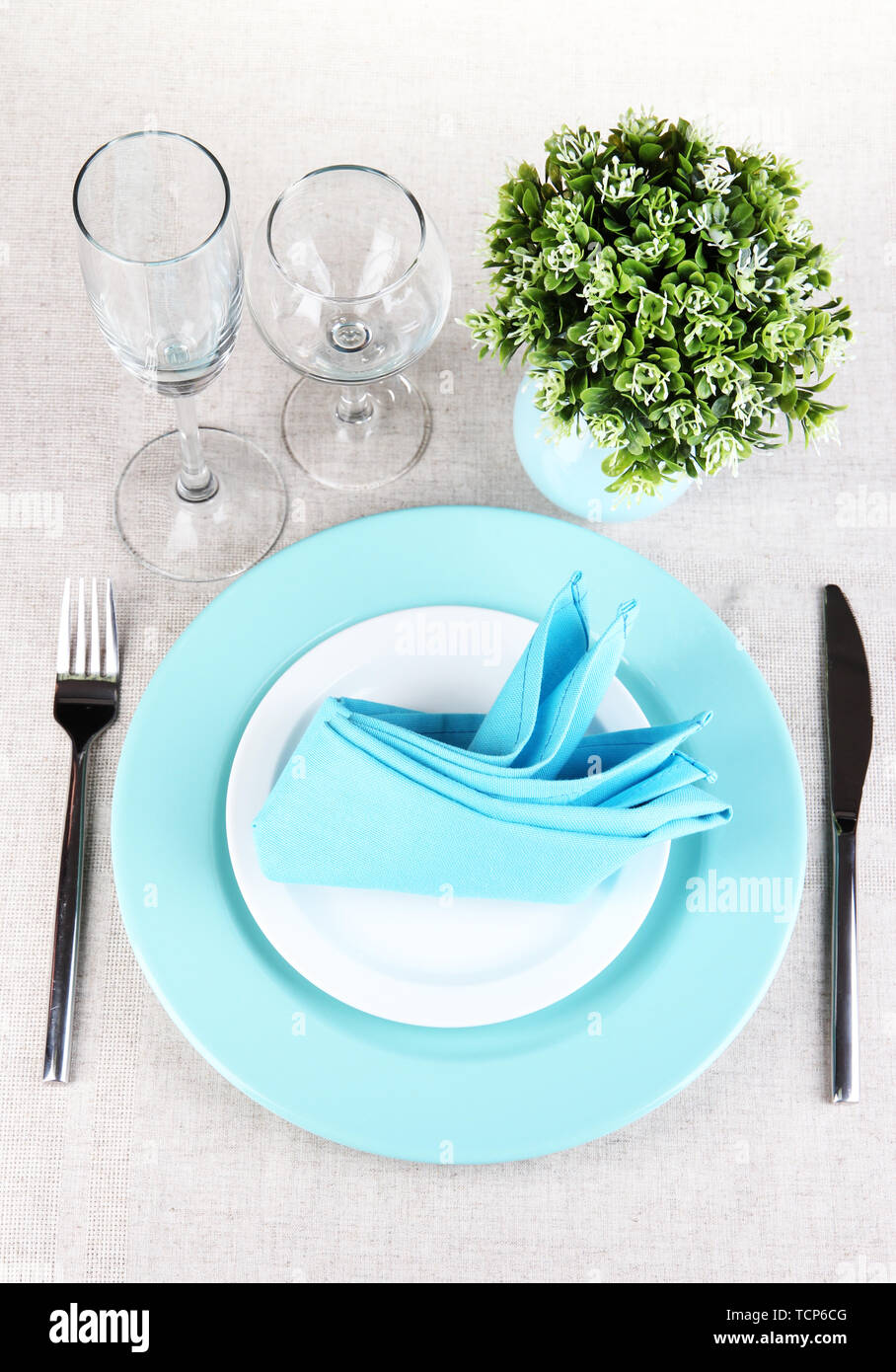 Table setting festive table Stock Photo - Alamy