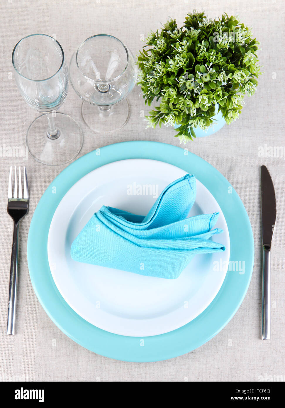Table setting festive table Stock Photo - Alamy