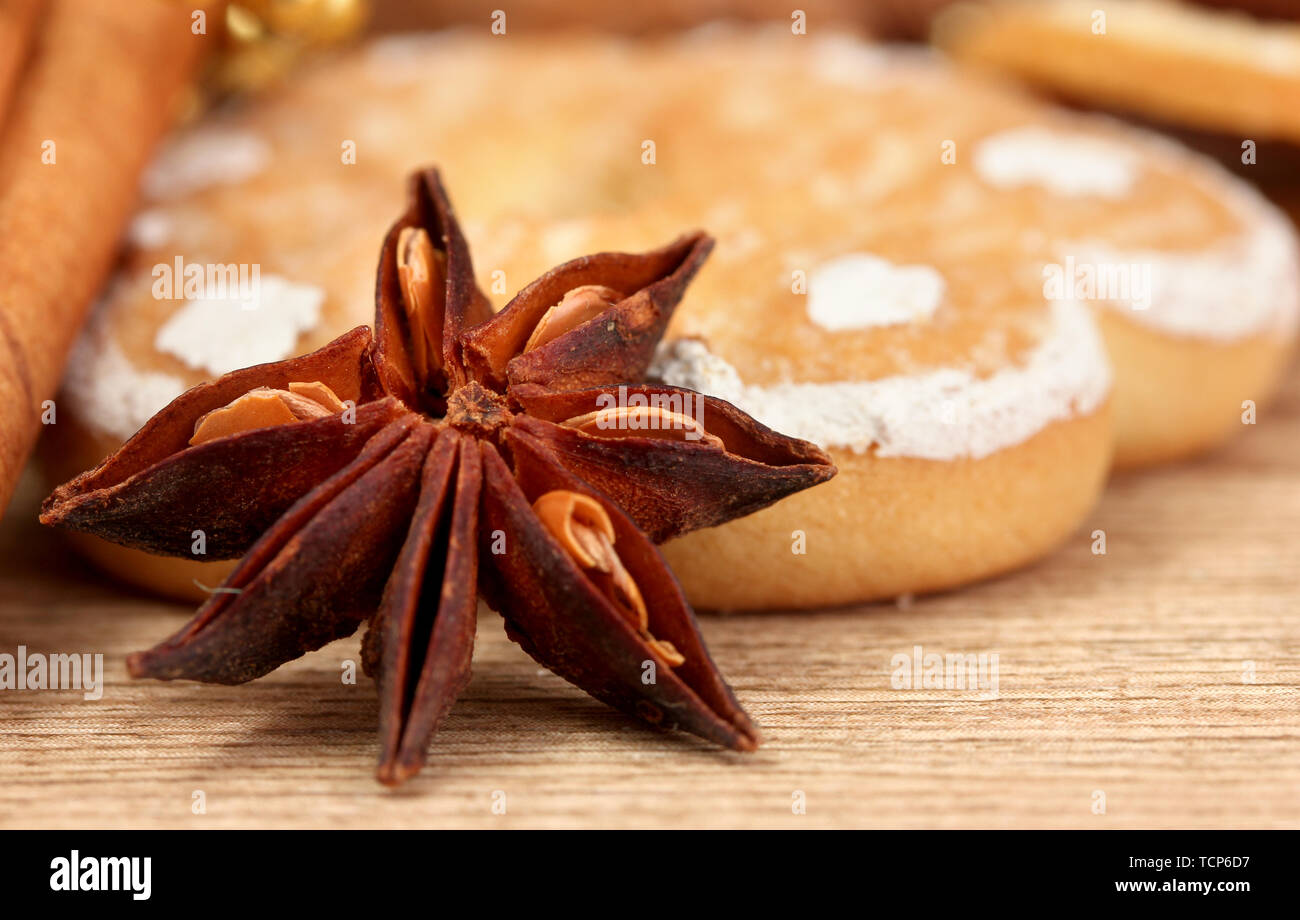 beautiful christmas background with spices Stock Photo - Alamy
