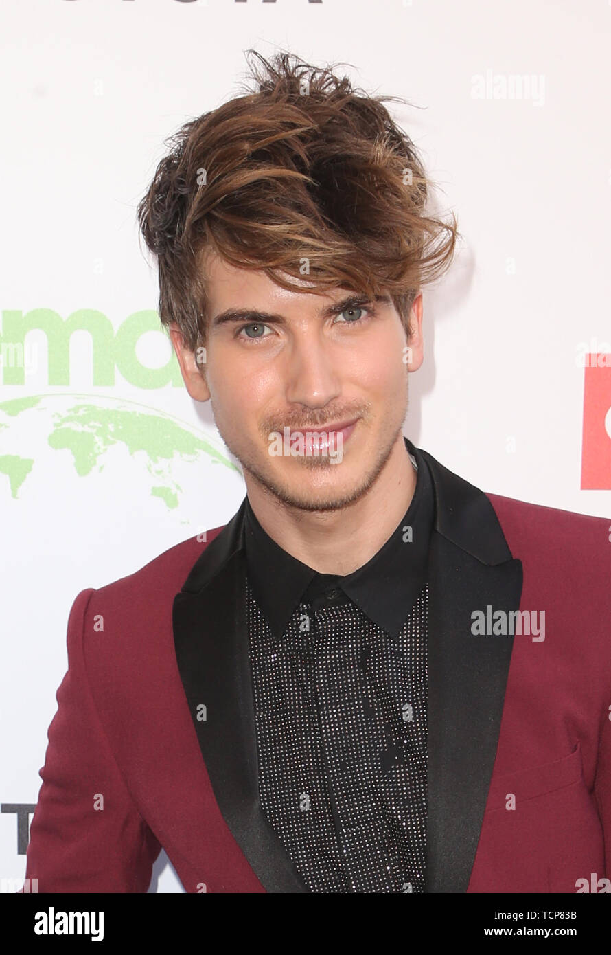 Joey Graceffa Hunger Games