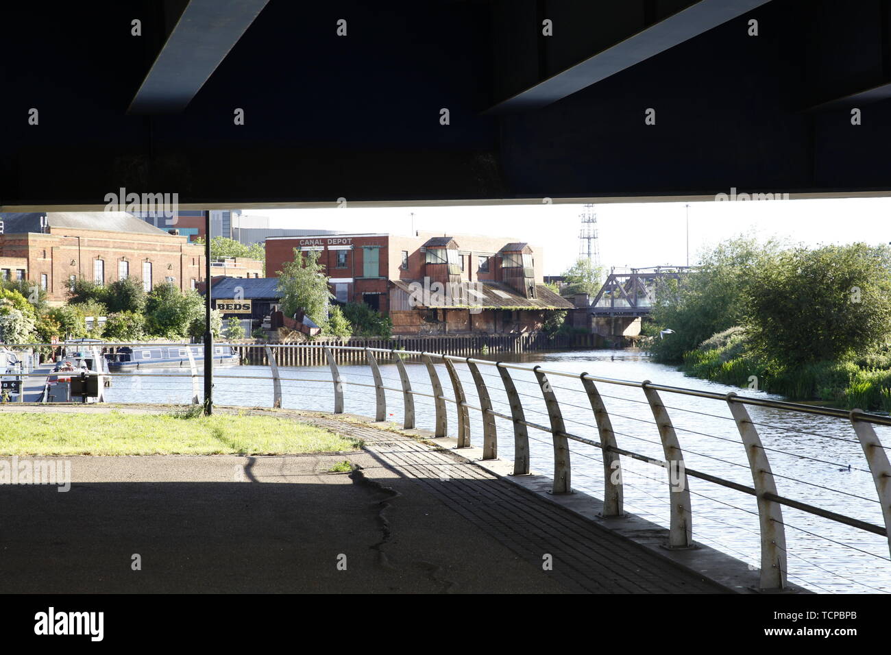 Looking under a bridge at the canal depot Doncaster Stock Photo - Alamy