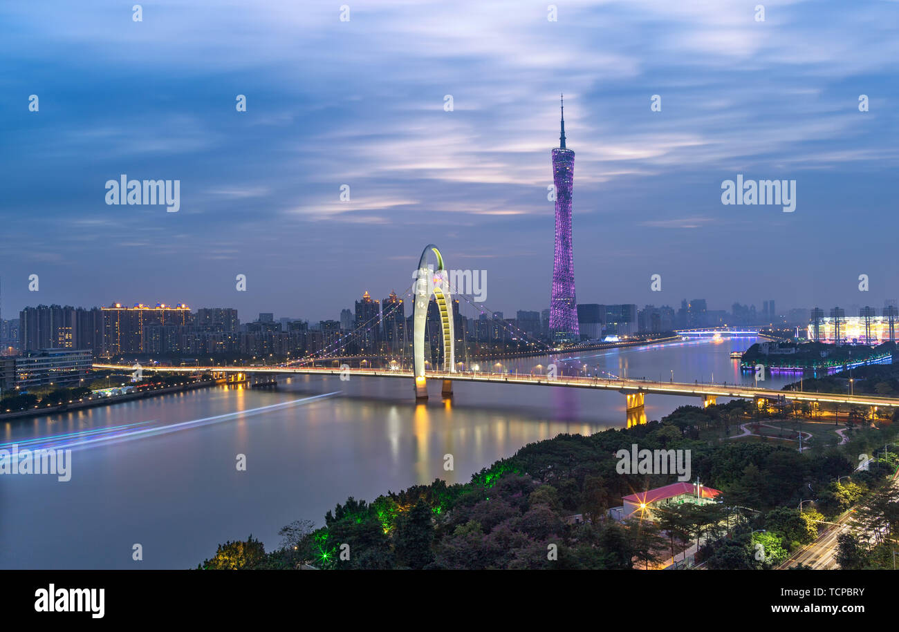 Guangzhou tower tv tower business district hi-res stock photography and ...