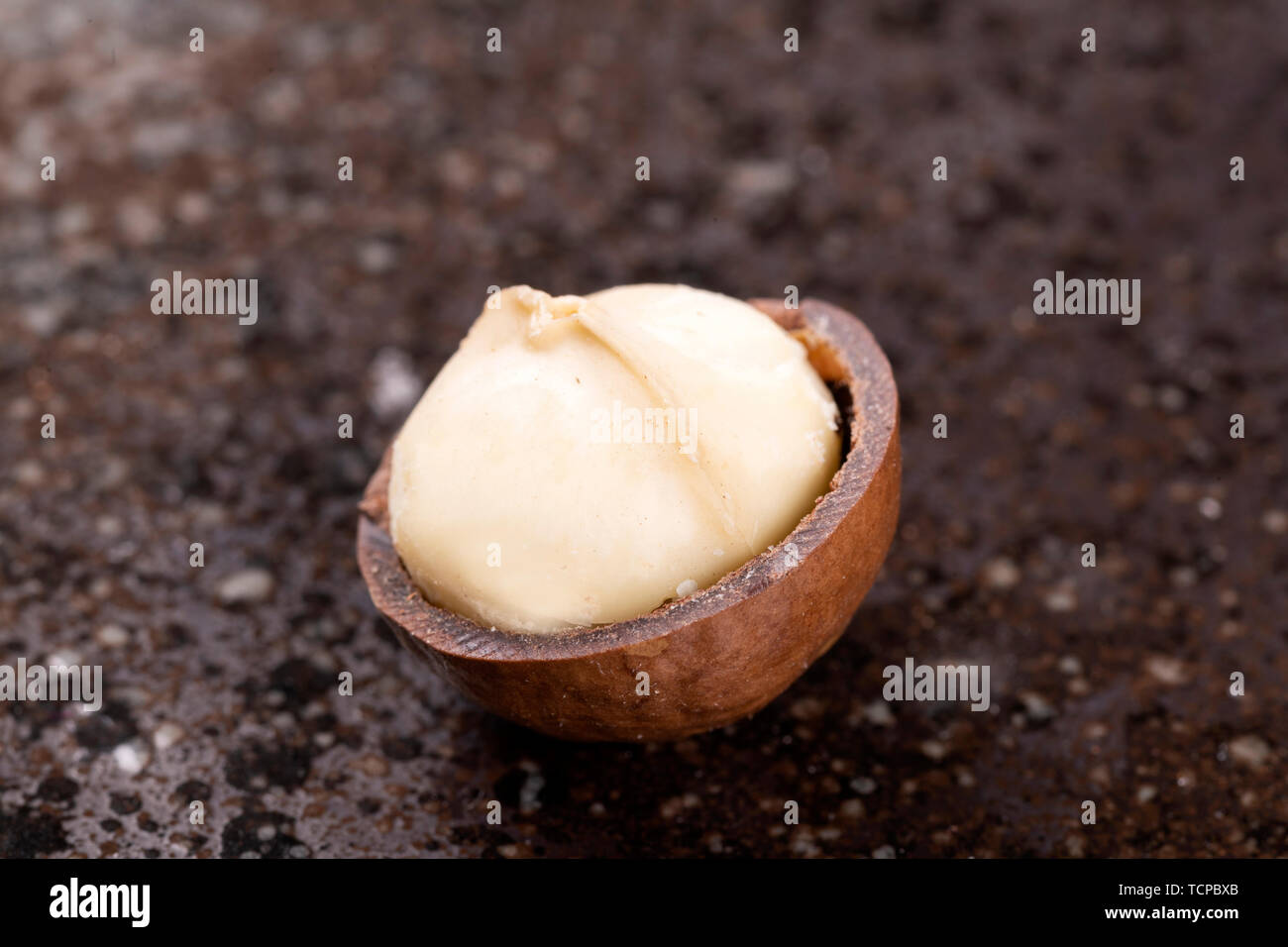 Queen of nuts hi-res stock photography and images - Alamy