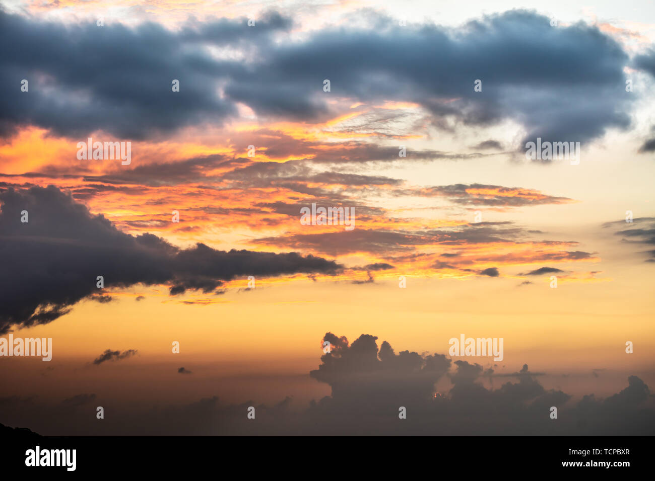 Photo Of Dramatic Sky Sunset With Clouds Stock Photo - Alamy