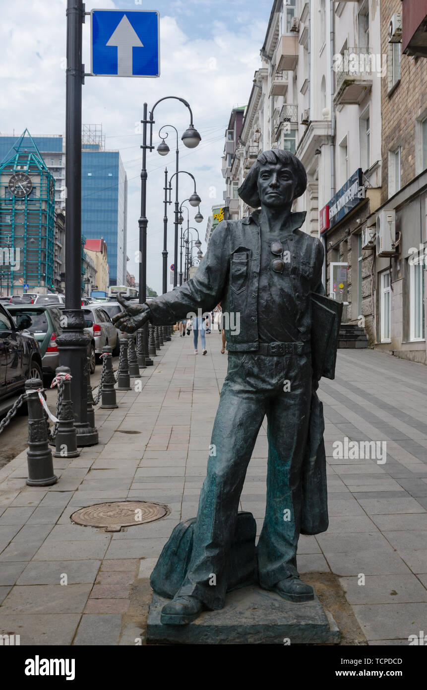 Cowboy sculpture hi-res stock photography and images - Alamy