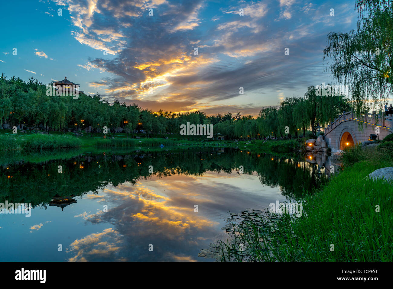 Qujiang qujiangchi qujiangchi site park hi-res stock photography and ...