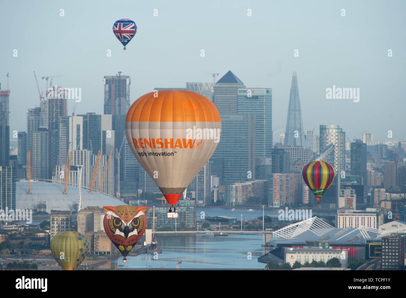 2019 ricoh lord mayors hot air balloon regatta hi-res stock photography ...
