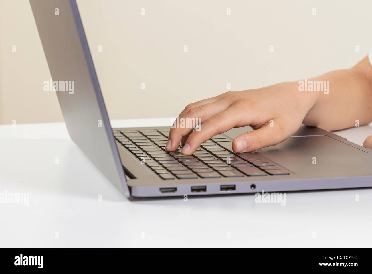 Kid class computer close up hi-res stock photography and images - Alamy