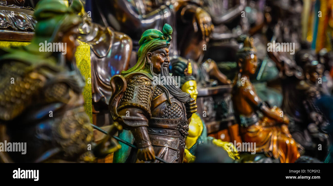 Guan Gong statue Stock Photo - Alamy
