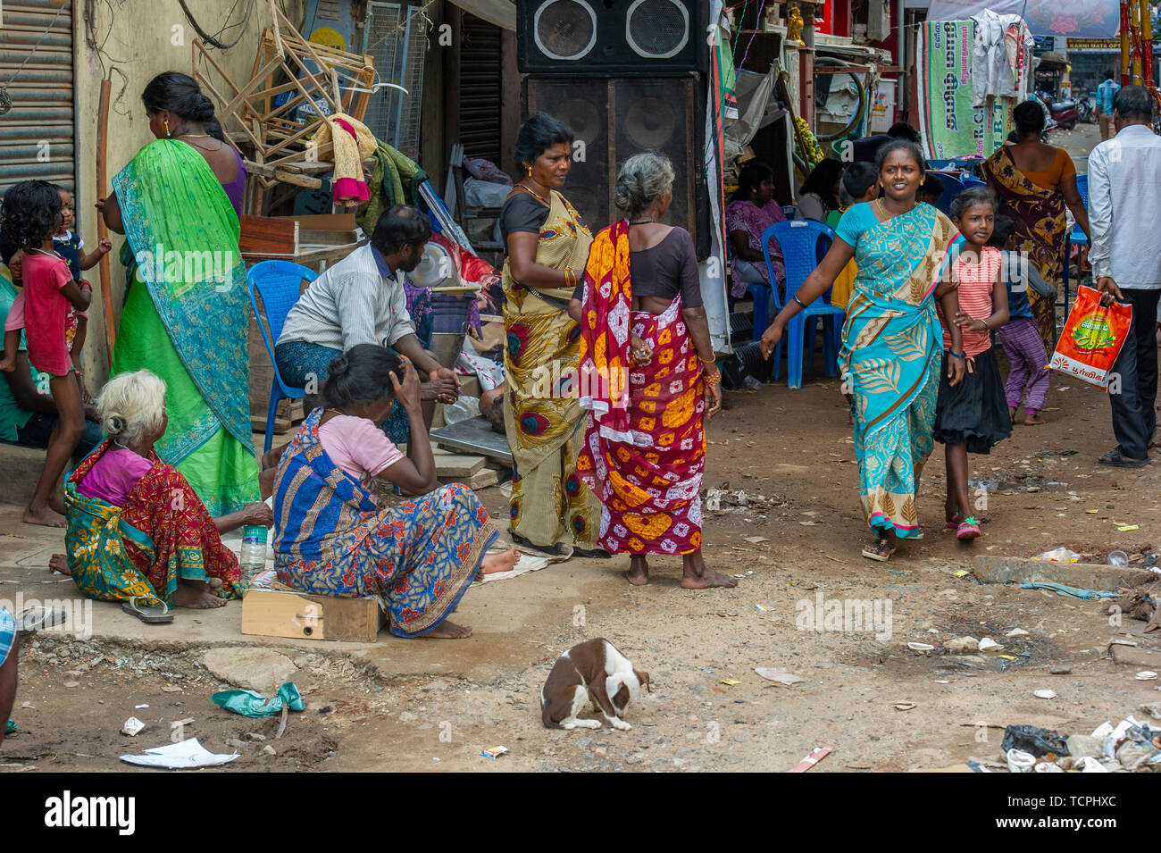 Poverty in india hi-res stock photography and images - Alamy